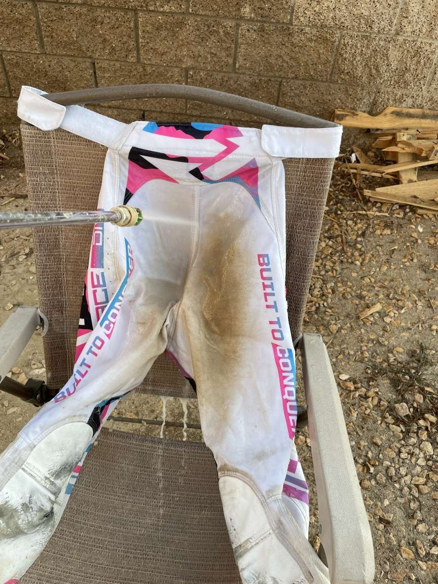 How To Keep White Gear Clean – Keefer, Inc. Tested